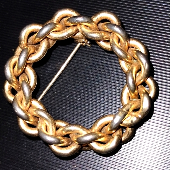 Monet | Jewelry | Beautiful Vintage Double Chain Monet Brooch | Poshmark